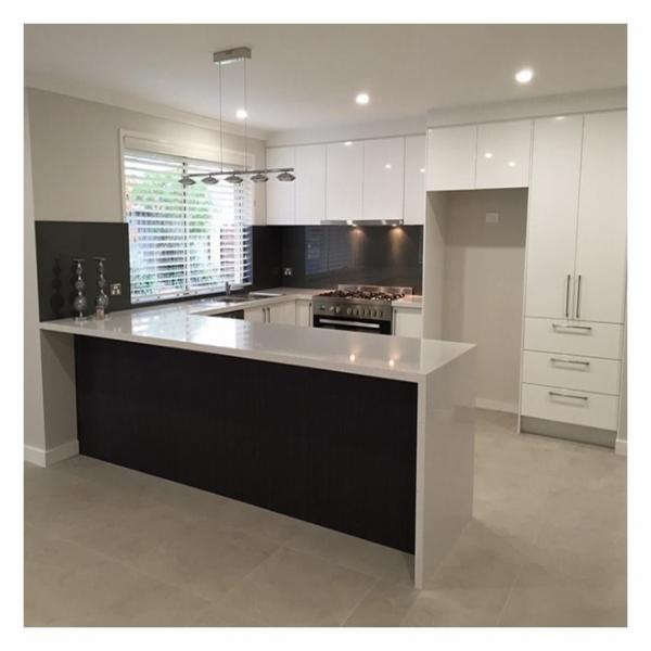 Quality Custom Modular Kitchen Cabinets with Glossy Paint-Free Design and Shaker Door for sale
