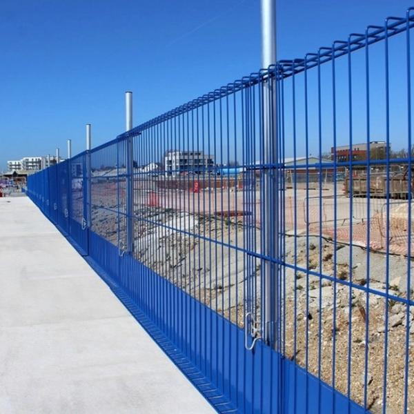 Quality Mesh Edge Protection Barrier Ventilated Structure Reduces Wind Load on Barriers for sale