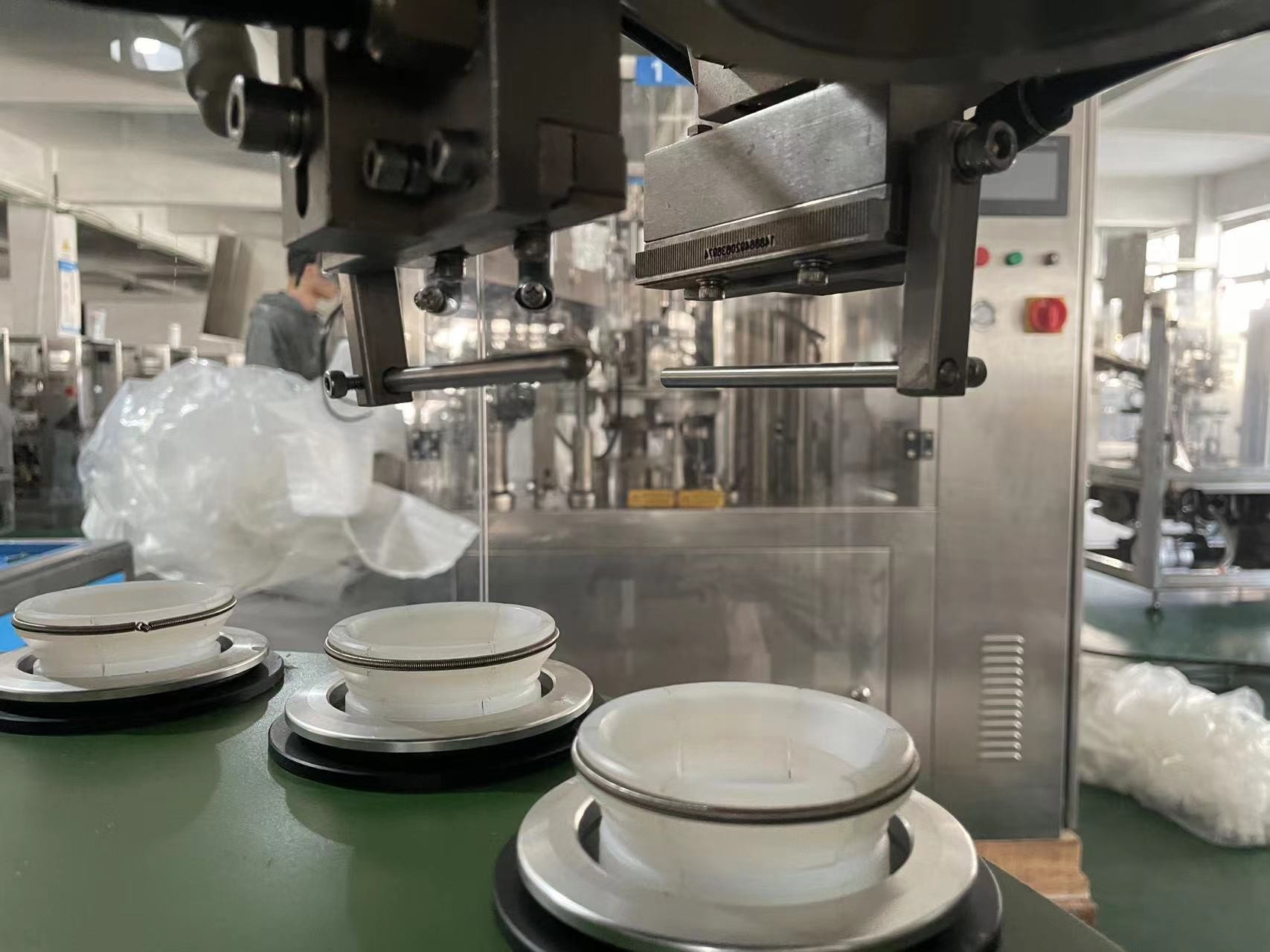 Tube filling machine operational view