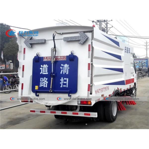 Quality EURO 4 5 Ton ISUZU LHD Vacuum Road Sweeper Truck for sale