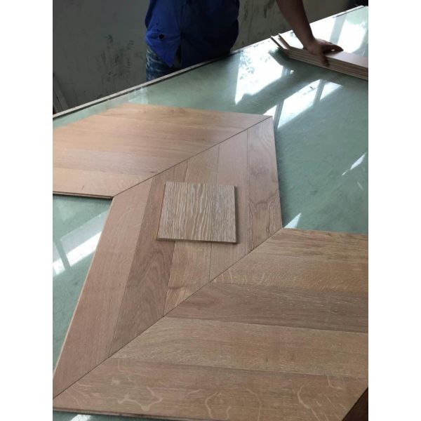 Quality Environmental Oak Chevron Parquet Flooring Length 500mm-1200MM for sale