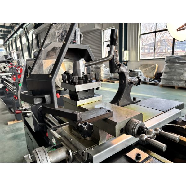 Quality CA6250x1500 Horizontal Gap Bed Lathe: 720mm Gap Swing For Large Workpiece for sale