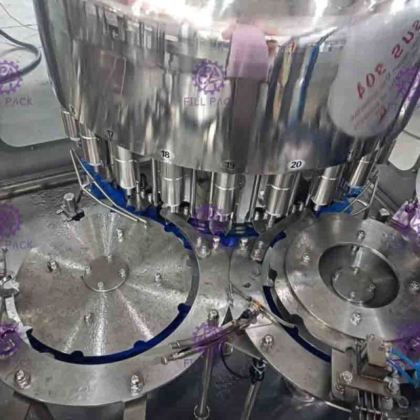 Quality Automatic drinking water bottling machine , High Speed filling machine for sale