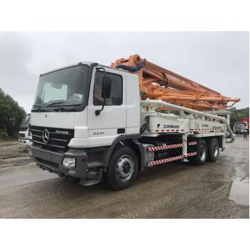 Quality Swing Leg Zoomlion Used Concrete Pump Truck 37 Meter for sale