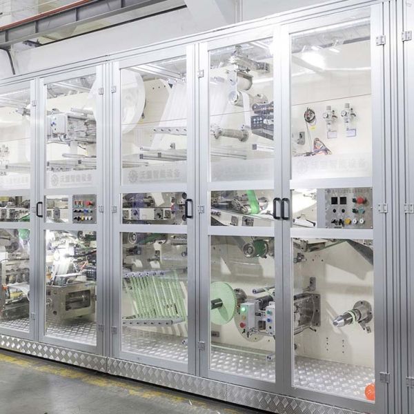 Quality Stable Work Sanitary Pad Making Machine 1200pcs/min Customizable System for sale
