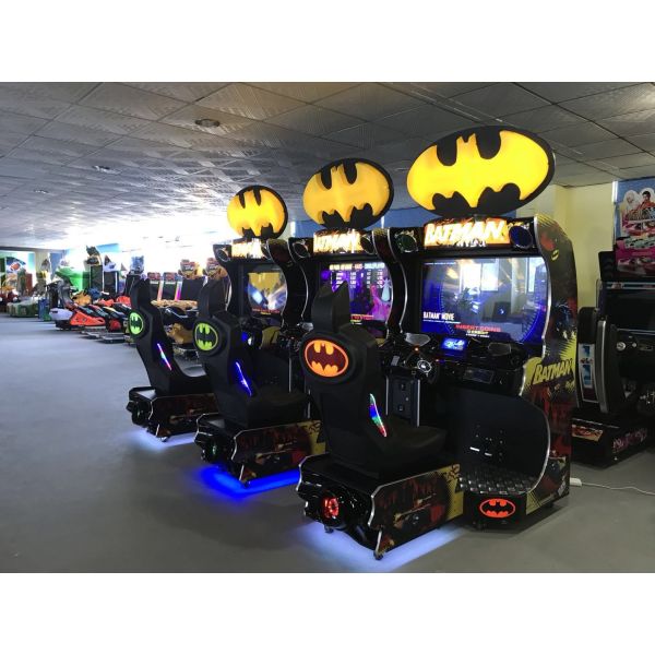 Quality Amusement Park Coin Operated Bat man Video Car Racing Game Machine for sale