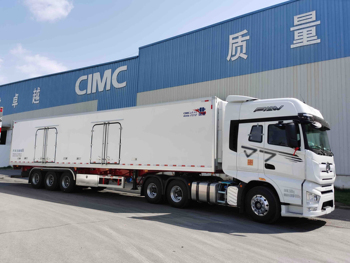 Quality Diesel Fuel Type Refrigerator Box Semi Trailer 30T Load Capacity for sale
