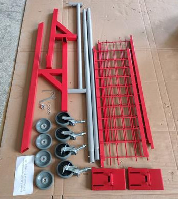 Quality Customizable Garment Hanging Rack With Wire Grid Shelves For Display And Storage for sale