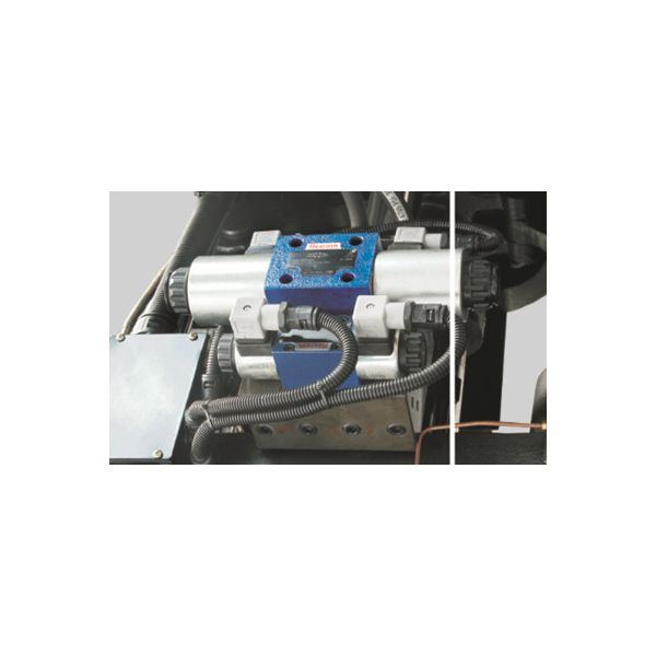 Quality CE Prototype Injection Molding Machine MZ1050MD For Air Conditioning Shell for sale
