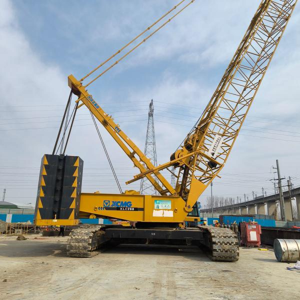 Quality 260T Crawler Mobile Cranes Lifting Of Petroleum And Chemical Equipment for sale