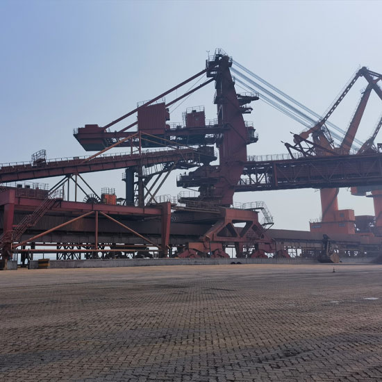 Quality Steel Port Cranes With 1.5 RPM Slewing Speed And Air Remote Operation for sale