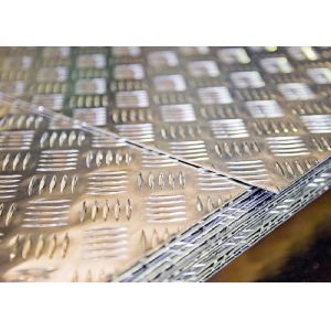 Quality 5052 3003 Aluminium Chequered Plate Fire Resistance Leaf Pattern For Solar for sale
