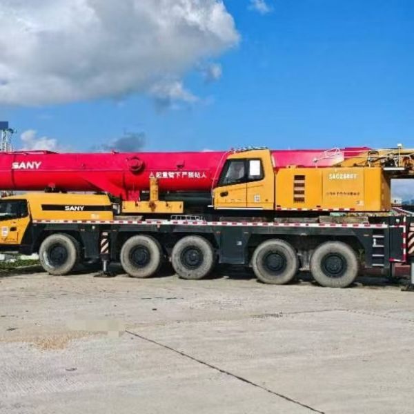 Quality 2021 Sany Used Truck Crane SAC2000E All Terrain Crane 200 Tons Lifting for sale