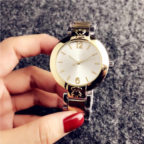 Quality 5ATM Waterproof Alloy Quartz Wrist Watch 12mm Thickness For Men for sale