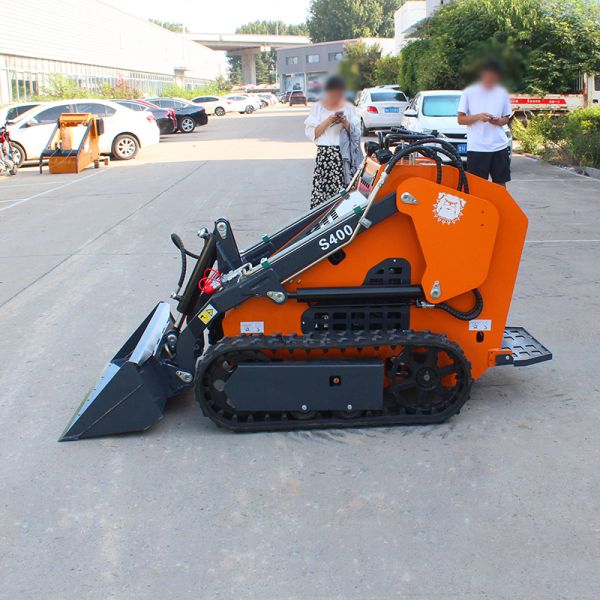 Quality China Track Wheel CE/EPA Mini Skid Steer Loader With Bucket Trencher Rotary Plow for sale