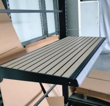 Quality Durable Wood Metal Floating Shelves Retail Wall Shelves For Merchandise Display for sale