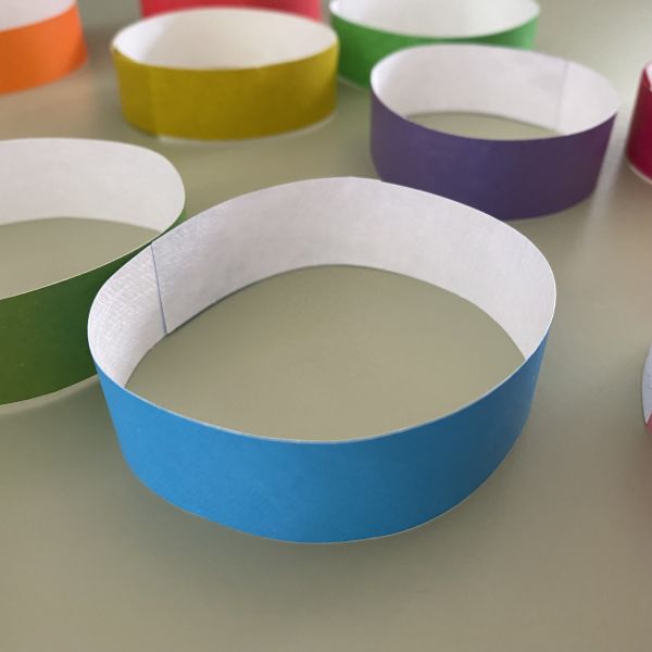 Quality Paper Identification Tyvek Wristbands Custom Logo and Barcode for Identification for sale