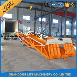 Adjustable Warehouse Loading Ramp Electric Container Yard Ramp