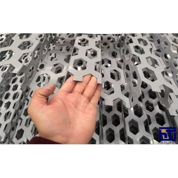 Quality Building Facade Trellis Decorative Screen Mesh 1.2mm-4.0mm Wire Diameter for sale