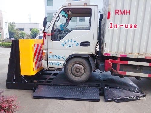 Quality 3480*2700*1300mm 1800KG Security Wedge Barriers for sale