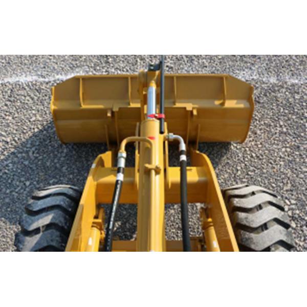 Quality Municipal SEM618D 1800kg Wheel Loader Machine Conveying Hoisting Machine for sale