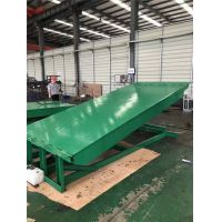 Quality Industrial Telescopic Lip Dock Leveler For Pallet Truck Driving On Retractable Dock Ramp At Warehose Loading Dock for sale