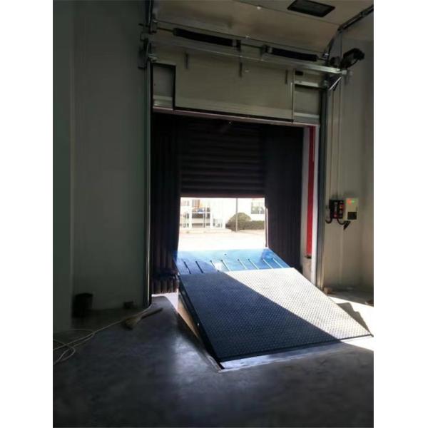 Quality Electric Telescopic Dock Levelers With Retractable Lip Extend Utmost Range To for sale