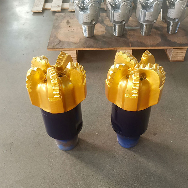 Quality Hard Rock 8 Inch 5 Blade Matrix Body PDC Drill Bit Of Oil Rig Drill Bit for sale