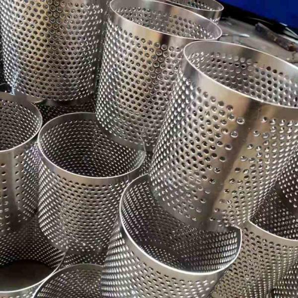 Quality SS316L Perforated Metal Filter Screen Mesh Cylinder anti rust With Fine Flange for sale