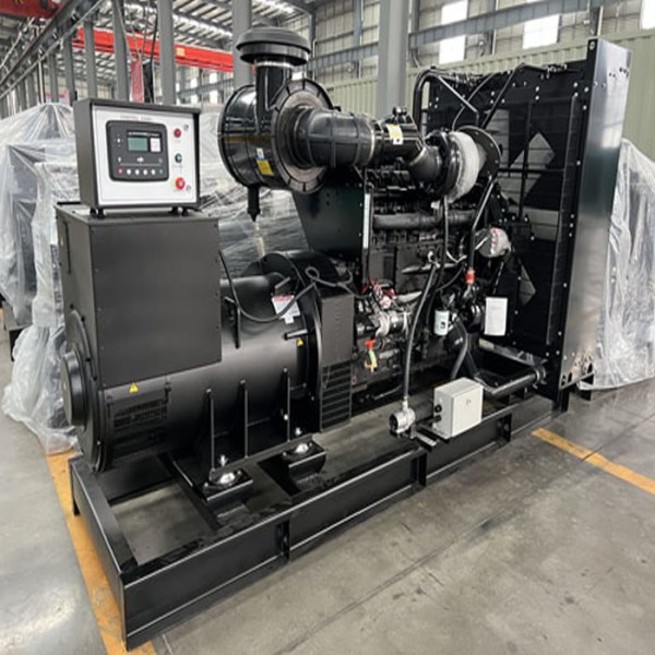 Quality Open Type Cummins Diesel Generator Set Power 600KW Easy Control for sale