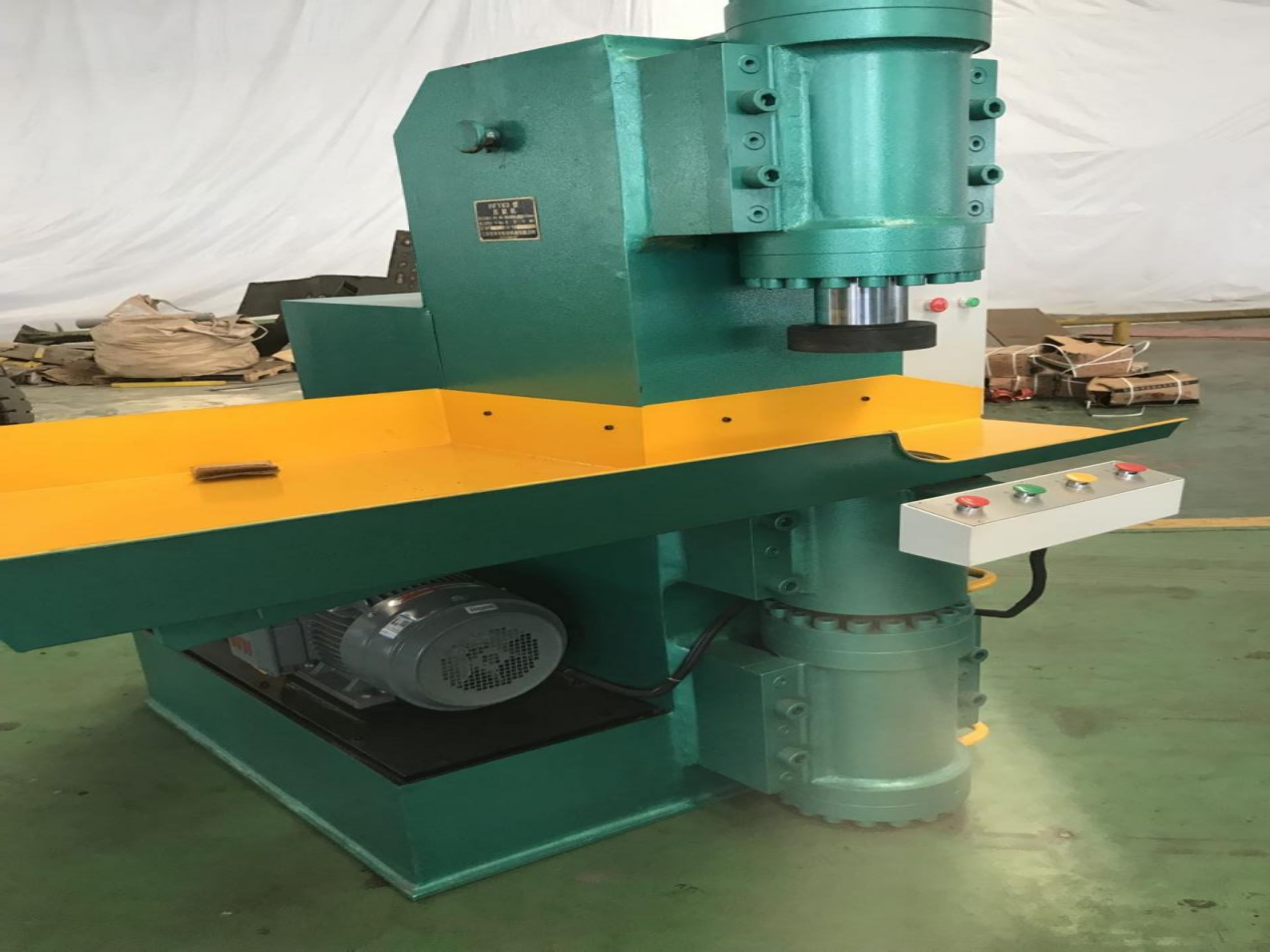 Quality Automatic Powder Slug Press Machine with Hydraulic Drive System and Robust Frame Structure for sale
