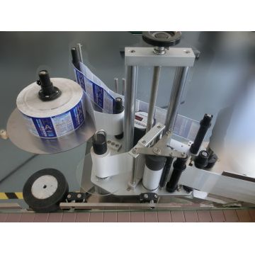 Quality Automatic Flat Top And Bottom Labeler Applicator Machine For Bottles 700W for sale
