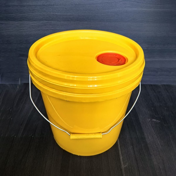 Quality Heavy Duty 30l Plastic Bucket With Lid Lubricant Storage Drum With Removable Lid for sale