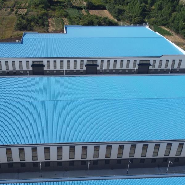 Quality PEB Steel Buildings Portal Frame Structure with Sandwich Panels for sale