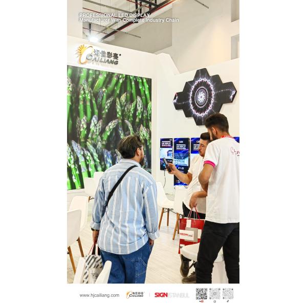 Quality 80*40 Resolution RGB Color Depth LED Video Wall Screen for Indoor Digital for sale