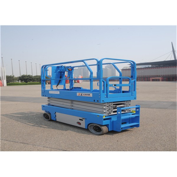 Quality 4 WD Rough Terrain Scissor Lift With Automatic Leveling Hydraulic Outriggers for sale