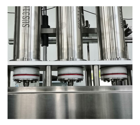 Quality 800bph Piston Liquid Bottle Filling Machine 5L For Shampoo for sale