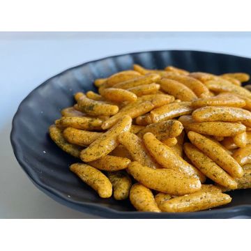 Quality Crescent Shape Japanese Rice Crackers Puffed Seaweed Rice Cracker for sale