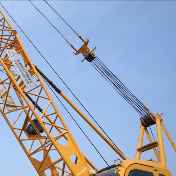 Quality XGC55 55T Crawler Mobile Crane 300kW Engine Flexible And Maneuverable for sale