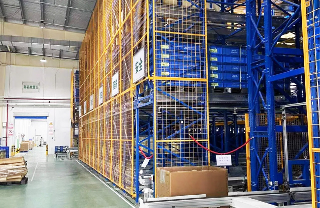 Four-Way Shuttle Pallet ASRS Room Temperature Warehouse Automatic Storage and Retrieval System Radio Shuttle Racking