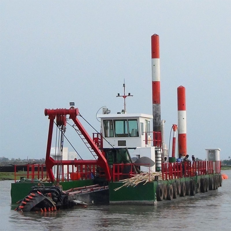 JMD650 Sea sand dredger in operation
