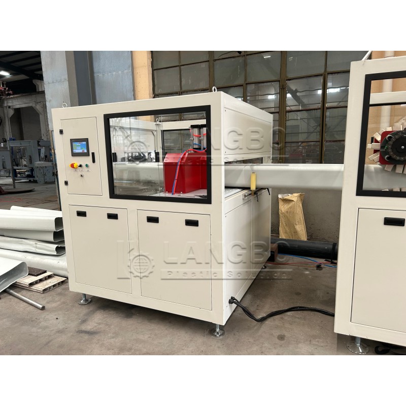 Precision cutting unit for plastic profiles