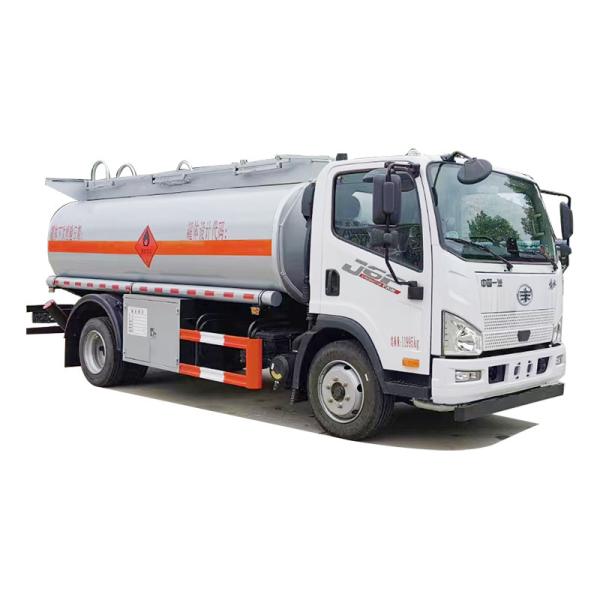 Quality Factory Price 4wd Truck 6ton Oil tank Truck off Road 4x4 Fuel Tanker Truck for sale