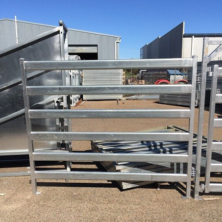 Quality Heavy Duty Cattle Panel Fence 30x60mm 40x80mm 115x42mm Livestock Fencing for sale