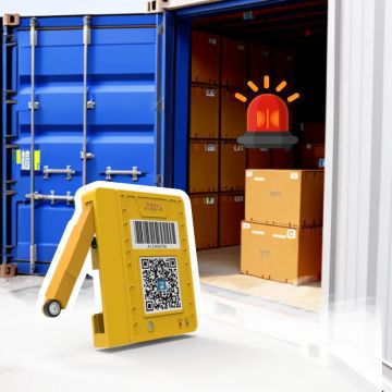 Quality Logistic Truck Container GPS Tracker Remote Monitoring Door Open And Close Alarm for sale