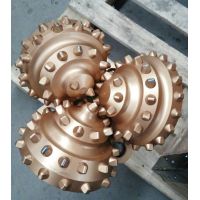 Quality TCI 13-5/8 Inch Roller Cone Drill Bit , Golden Tricone Rock Bit Custom Made for sale