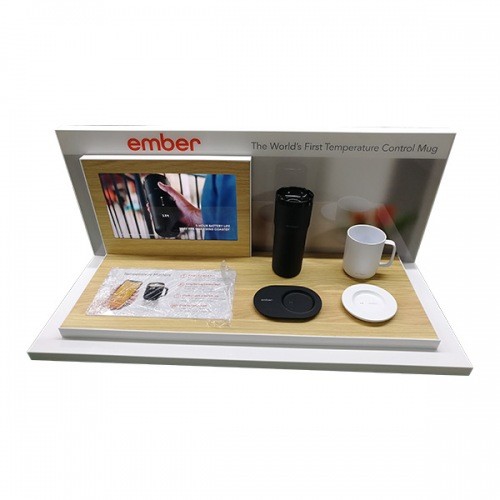 Quality TSCA Retail Stores Wooden Shop Display Stands Nontoxic Multiscene for sale