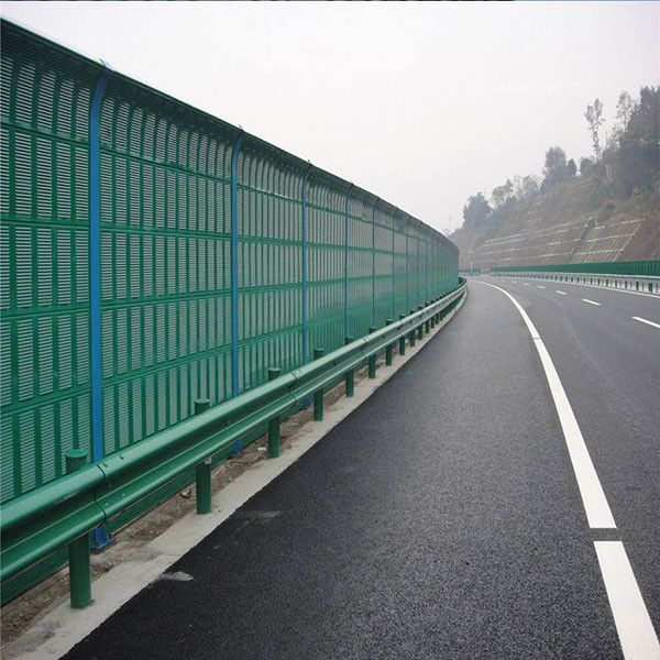 Quality Rectangular Microporous Soundproof Highway Walls Green Color With H Post for sale