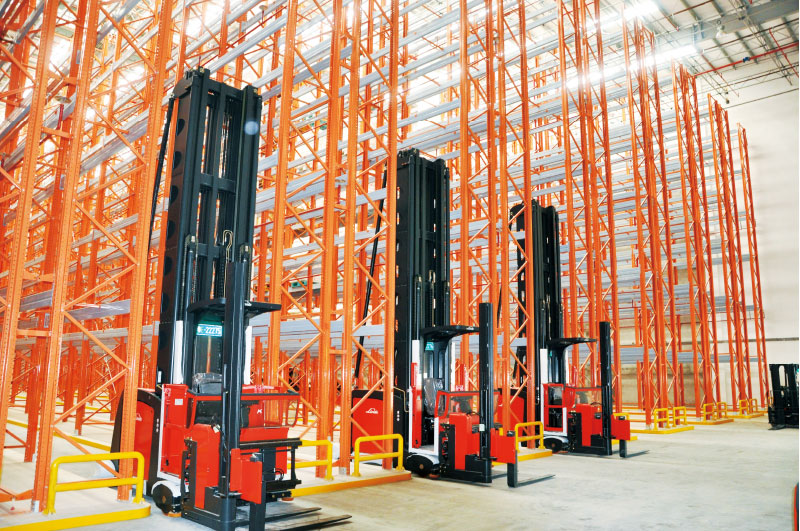 VNA Rack Or Very Narrow Aisle Rack High Density Warehouse Storage Racking