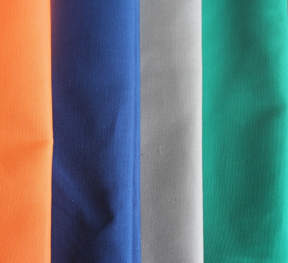 Quality SOLIDS Pattern TC 65 35 Poplin Smooth Fabric for Customized Flame Retardant for sale